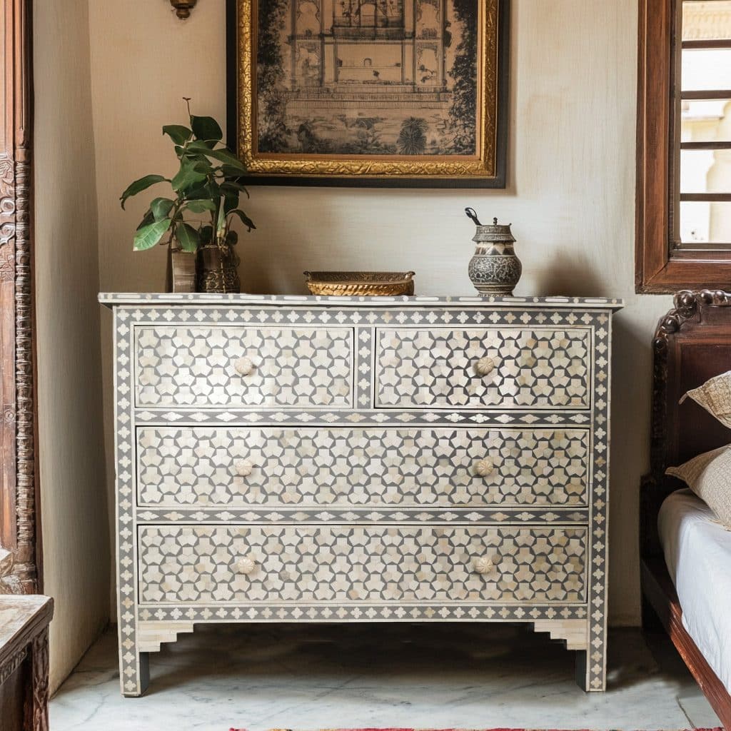 Grey Bone Targua chest of drawers